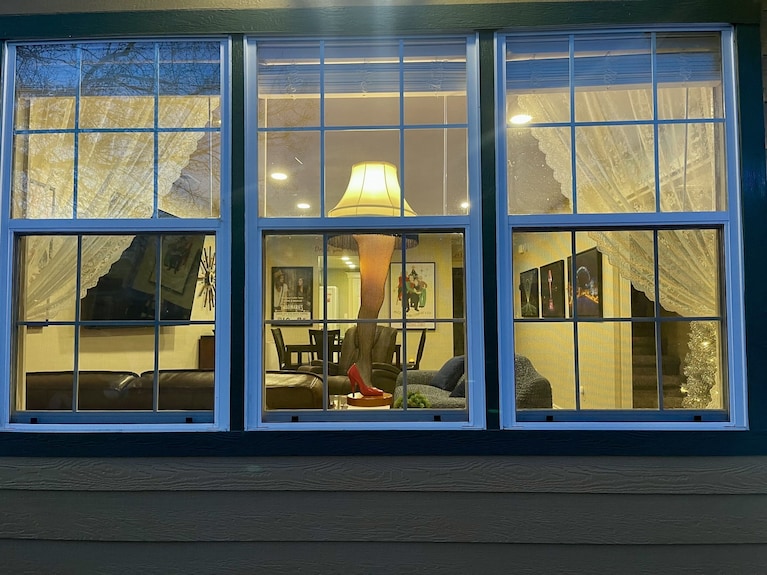 Ralphie's House Chickasha Sleeps 10, Extra Parking - Lake Louis Burtschi, OK