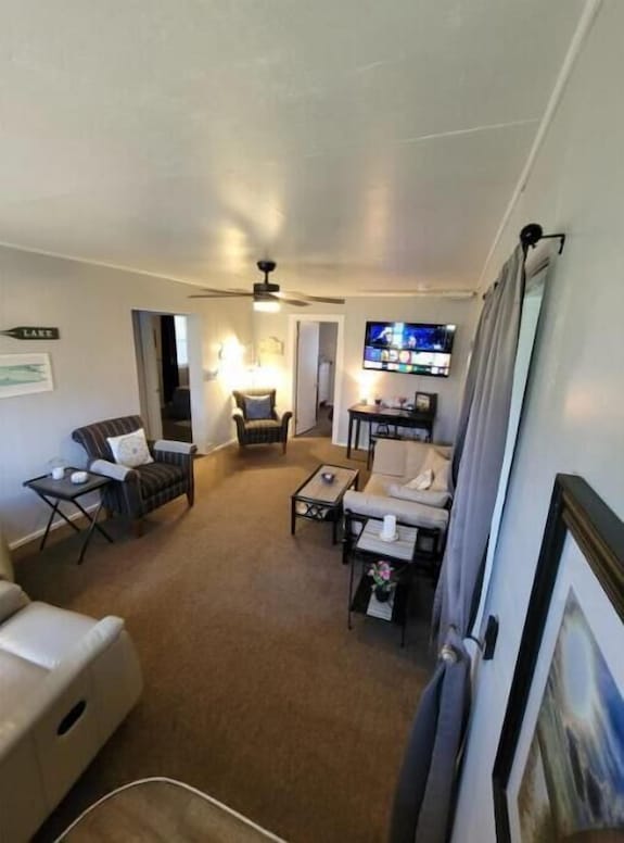 Lakefront Home - Country Setting - Just A Little Piece Of Paradise. - Clermont, FL