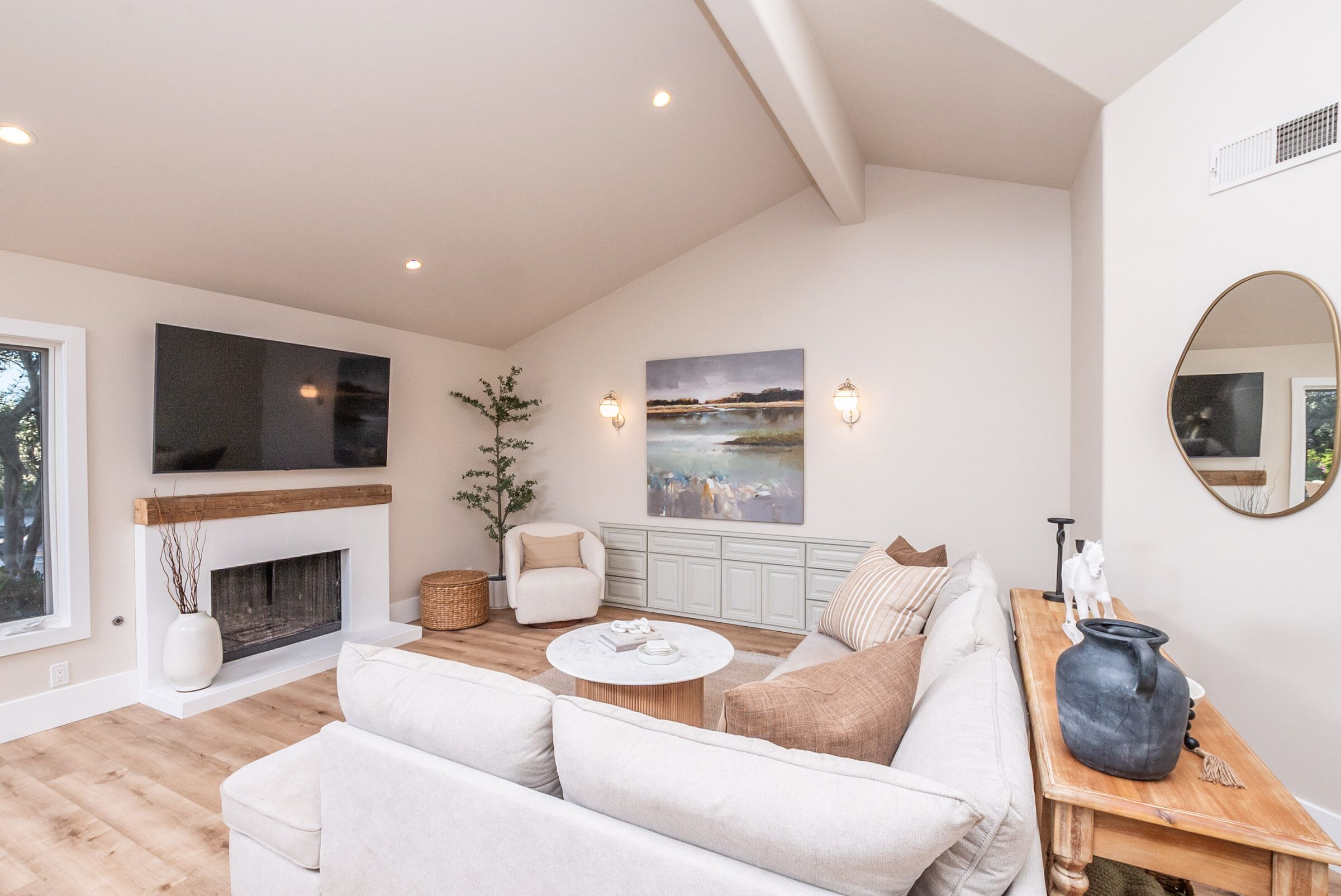 The Retreat: Game Room, Pool Table, Pool & Hot Tub - Escondido, CA