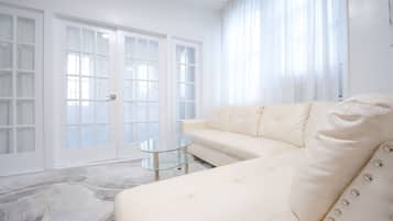 Casa superluxo | Área de estar | TV de tela plana