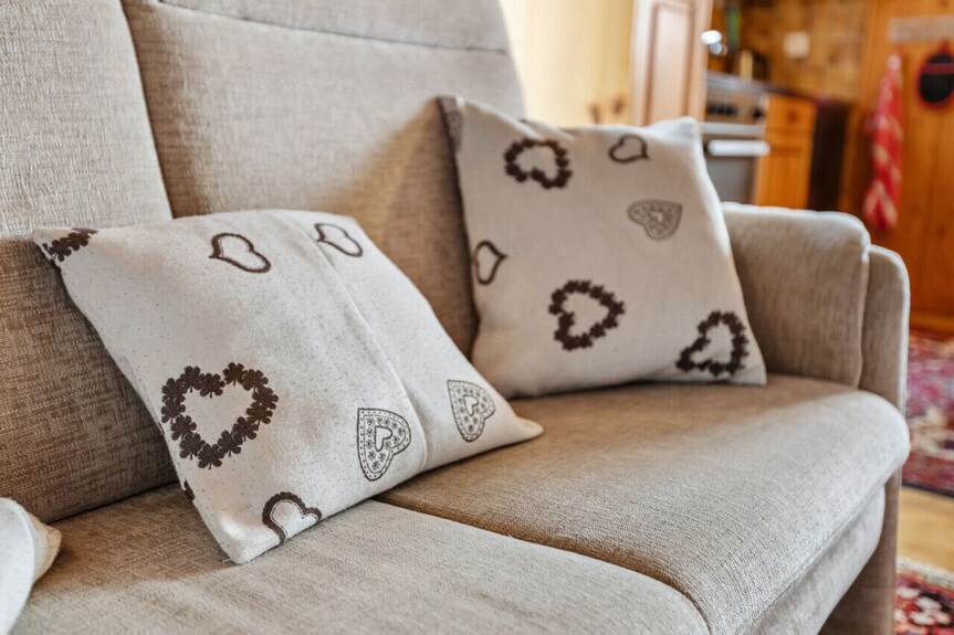 Chalet Spacieux Et Pittoresque - Canton du Valais