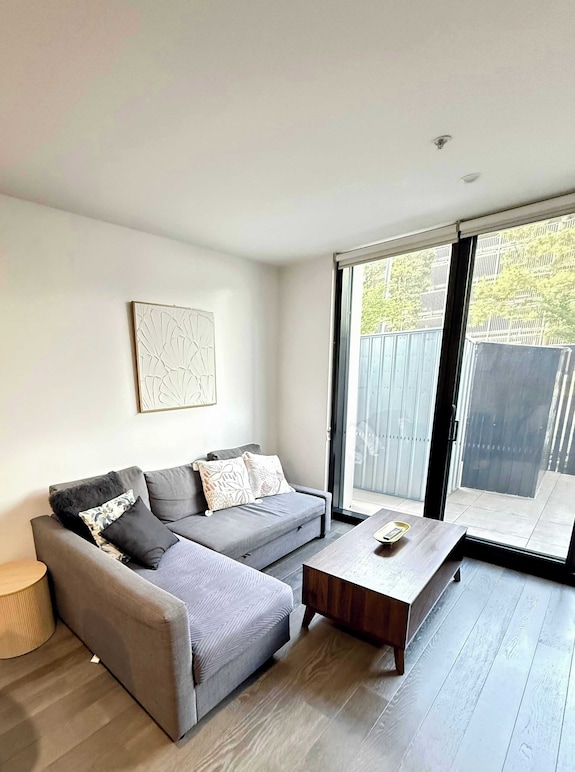 Cbd | Pool | Sleeps 4 | Parking | Pets - Canberra