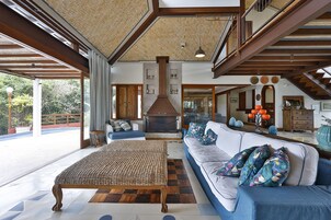 Smart TV 32 polegadas com canais digitais