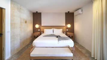 Suíte júnior, vista para o jardim | Camas com colchões pillow-top, frigobar, cofres nos quartos