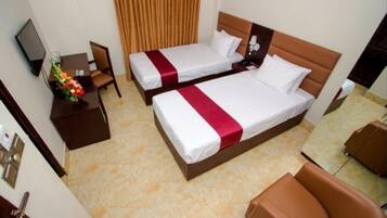 Quarto Duplo ou Twin Deluxe, Vista para a cidade | Secretária, quartos insonorizados, Wi-fi grátis