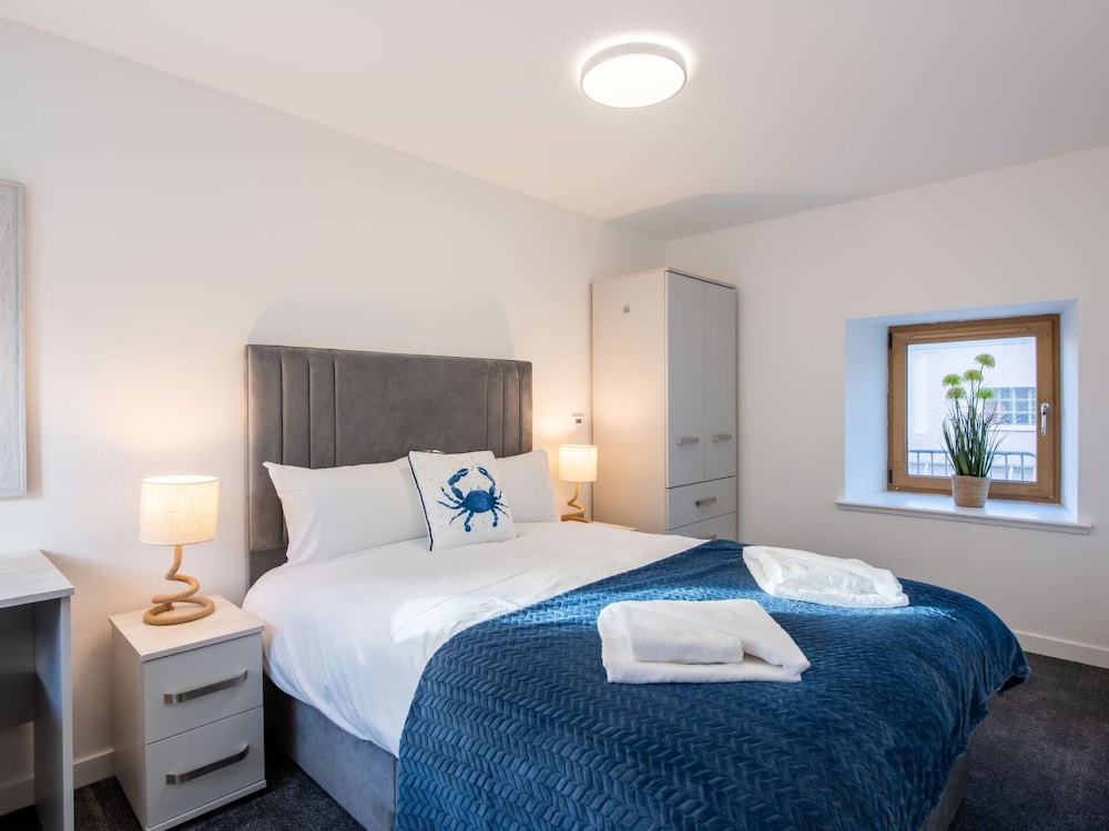 Nice Apartment For 4 Guests With Wifi, Tv And Parking - Lossiemouth