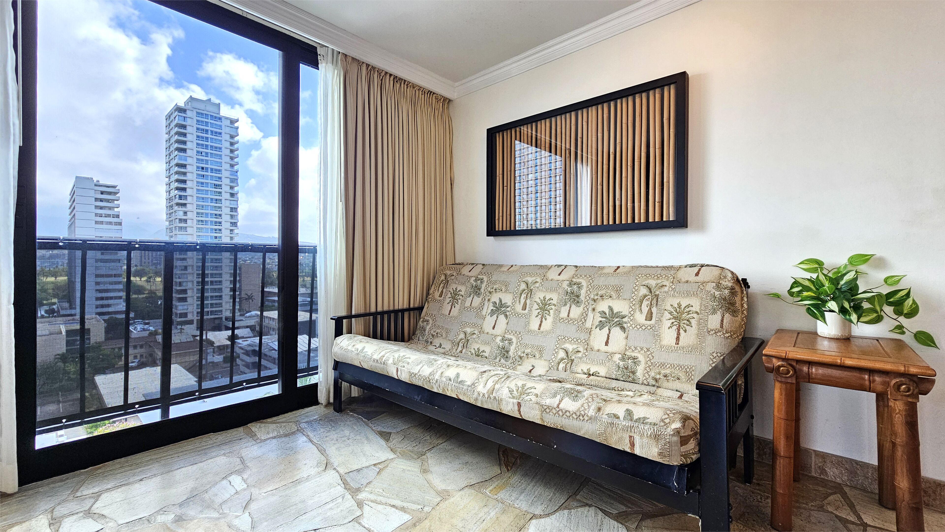 Bamboo Waikῑkῑ Hotel 11thflr 1bedroom W/kitchen+pool+lanai Check The& - Kailua