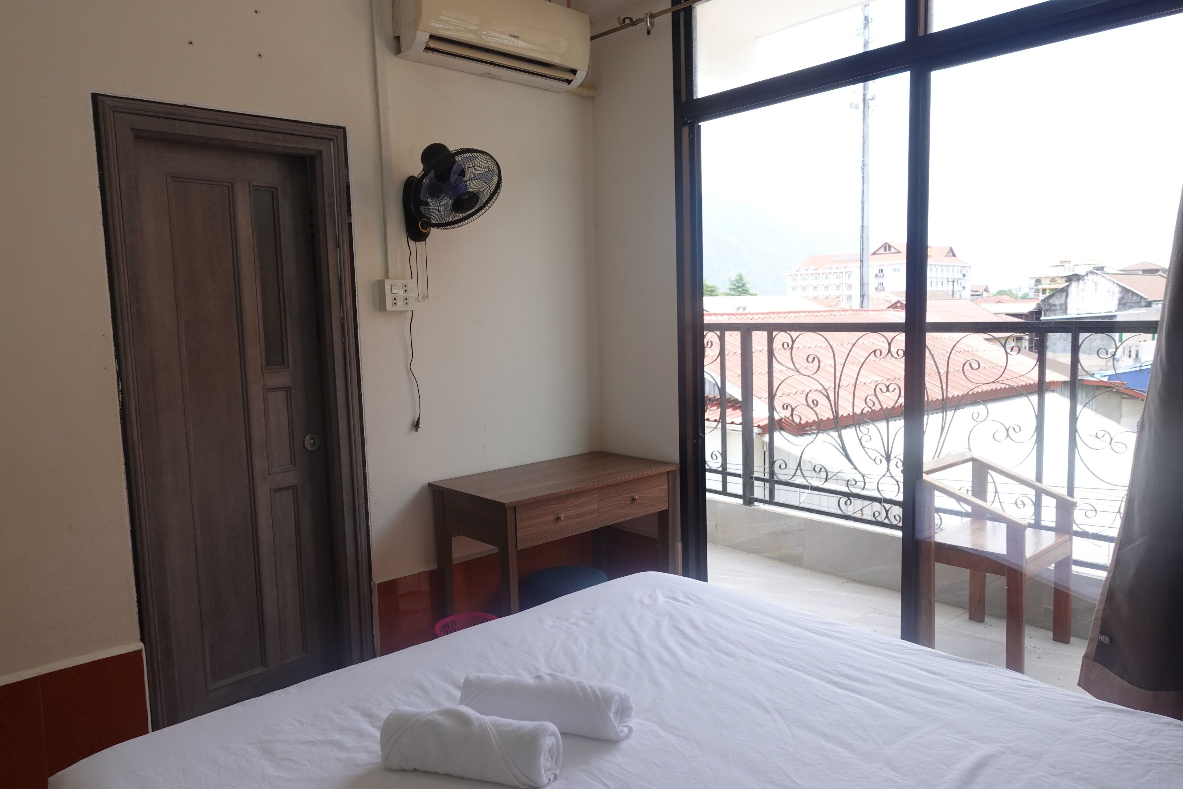 Quarto Duplo Deluxe | Wi-fi grátis, roupa de cama fornecida 