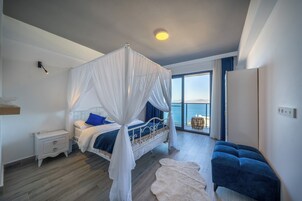 Suíte família, várias camas, cozinha americana, vista para o mar | Roupas de cama de algodão egípcio, roupas de cama premium