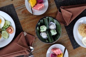 Café da manhã continental grátis todos os dias