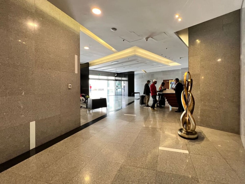 Walk To Burj | Chic Downtown Studio W/ King Bed - Dubaï