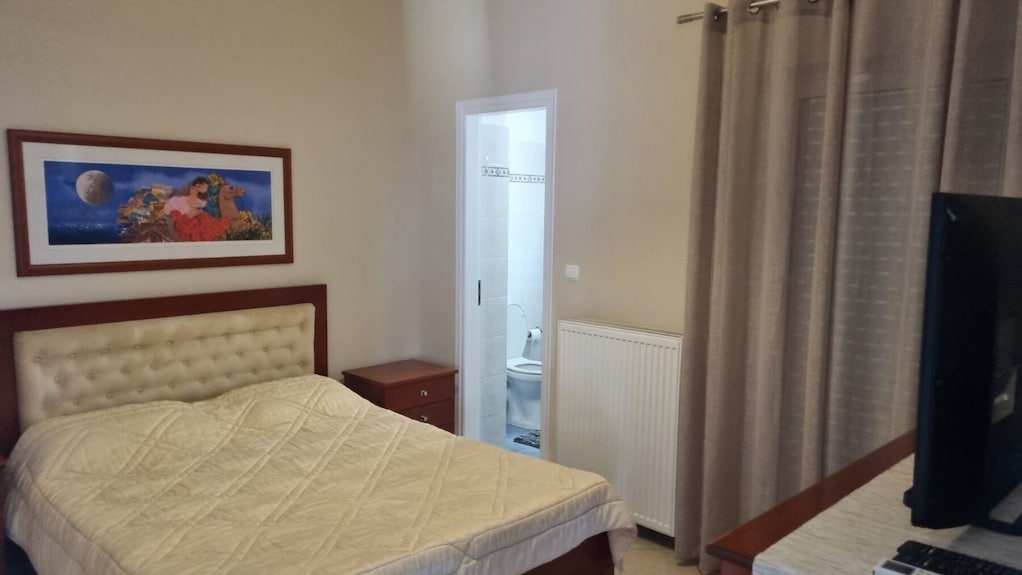 Excellent View.three Minutes From The Sea.blue And Crystal Aegean Waters. - Milos