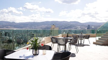 Terraço no piso superior