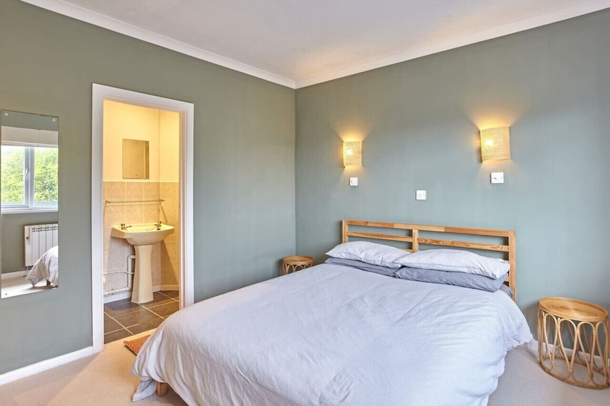 Don't Miss A Well Located Gem In St Agnes Village - St Agnes