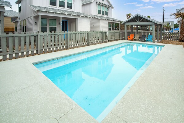 Sea Glass Cottage - Port Aransas Beach, TX