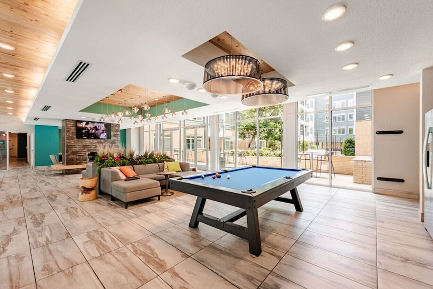 Trendy Hidden Gem Apt W/free Parking Pets Allowed - Monte Vista - San Antonio