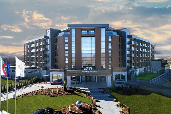 Atmosphere Hotel - Pavel Banya