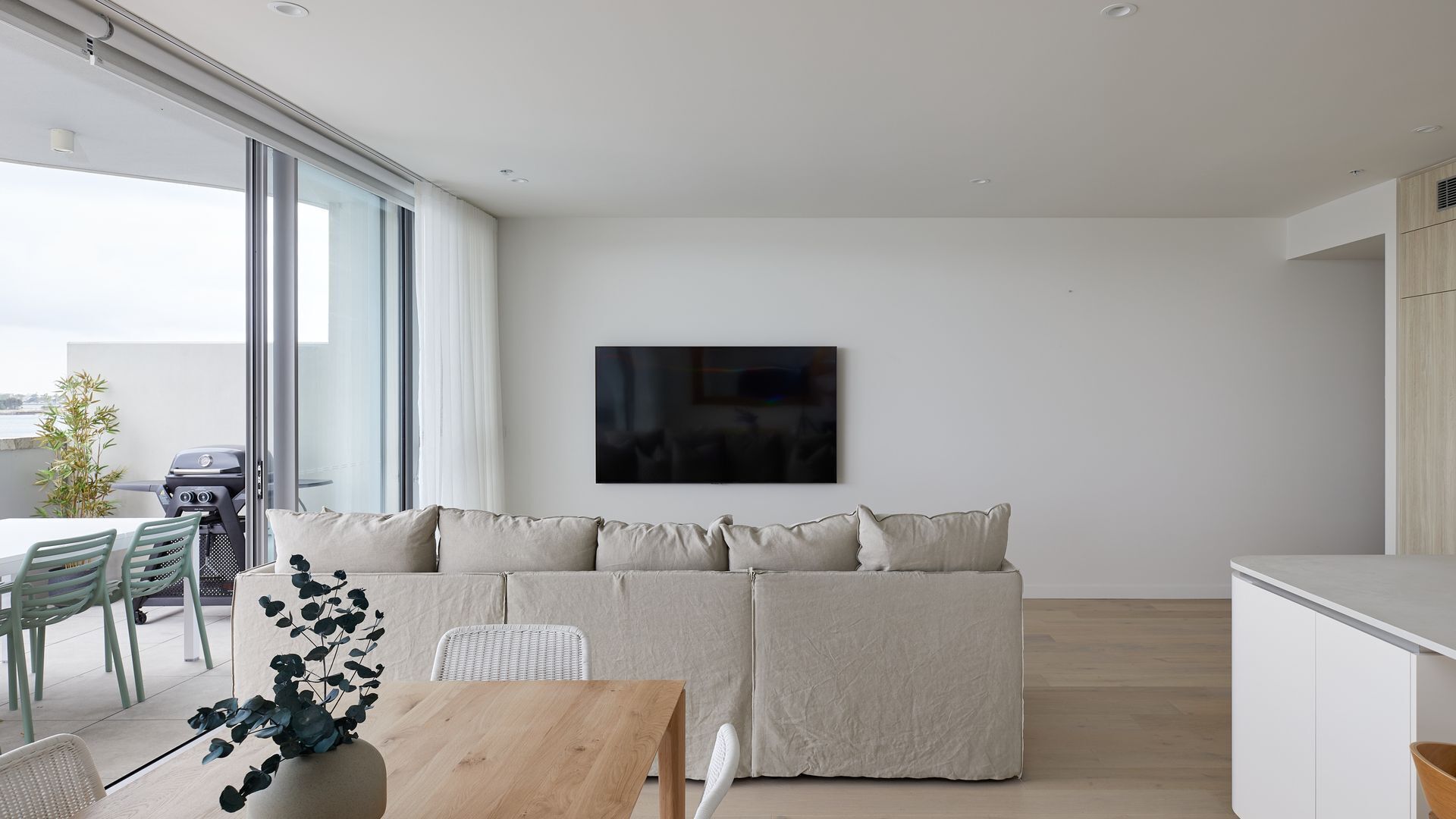 Amaya - 2 Bedroom Holiday Apartment - Wickham