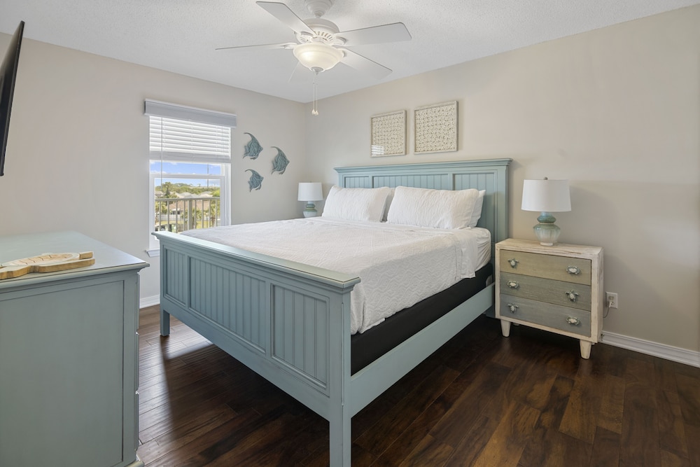 PRICES JUST REDUCED FOR SPRING BREAK! Maravilla 3 bdrm! BEACH VIEW ...