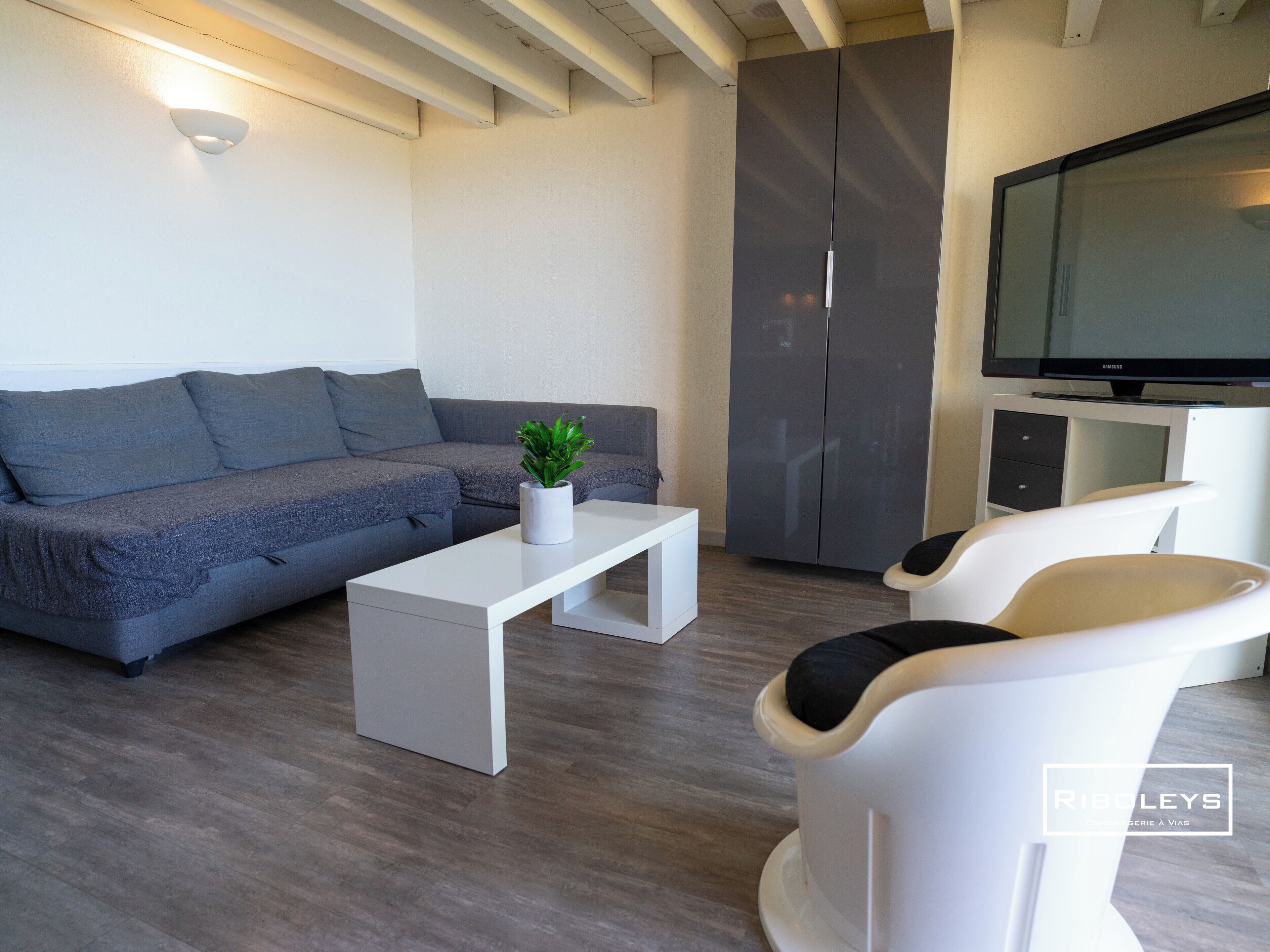 Riboleys - T2 Climatisé Avec Piscine Face à La Mer - Vias