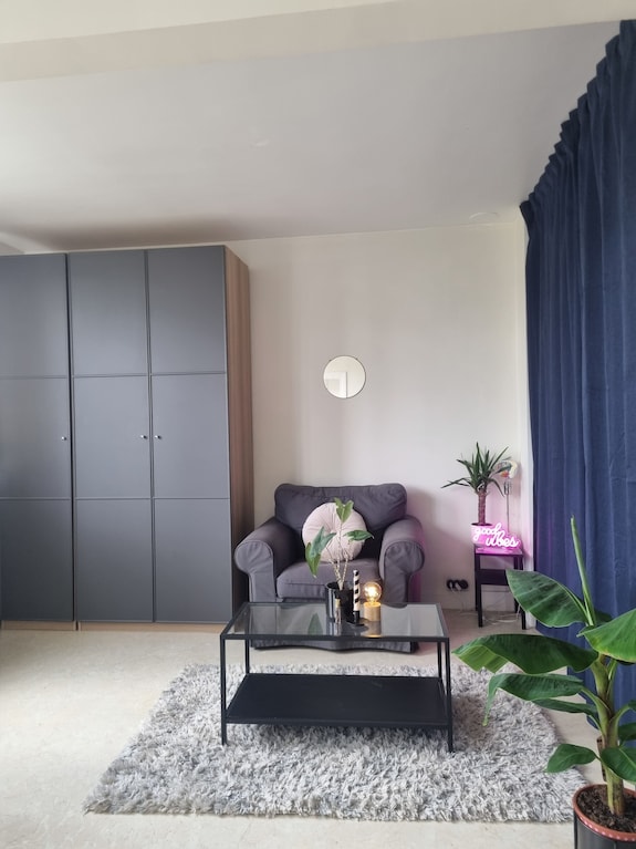 Soleil De Paris En Plein Coeur Du Marais - Paris