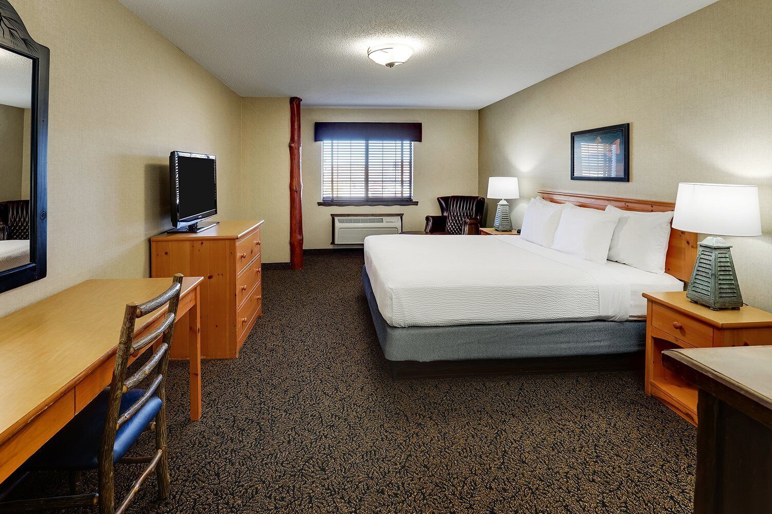 Riverside Getaway In Moline! Next To The Mississippi Bridge, 2 Pools - Rock Island, IL