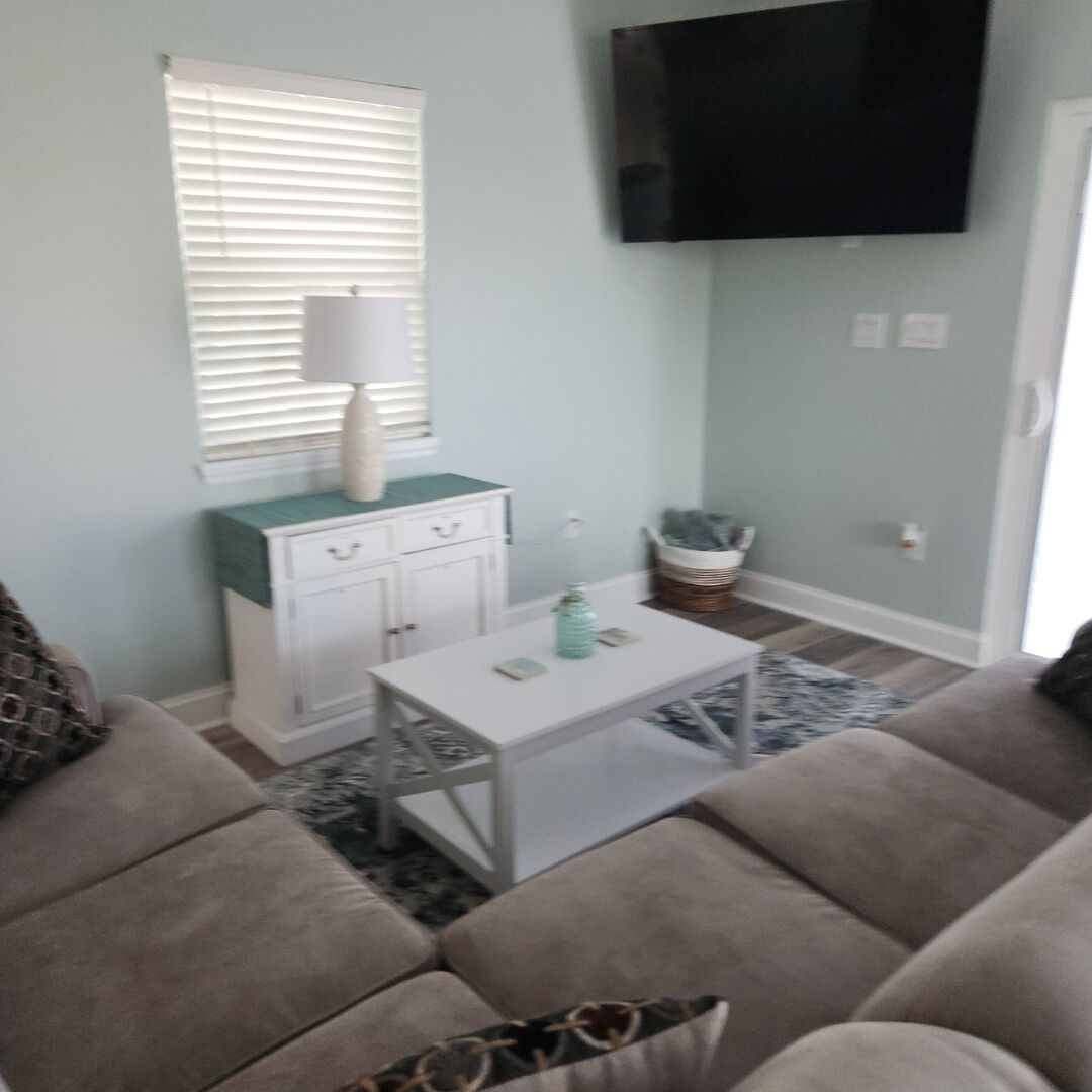 3br/2b Condo In Quaint Kure Beach, Nc. Ocean View, 1/2 Block To Beach - Southport, NC