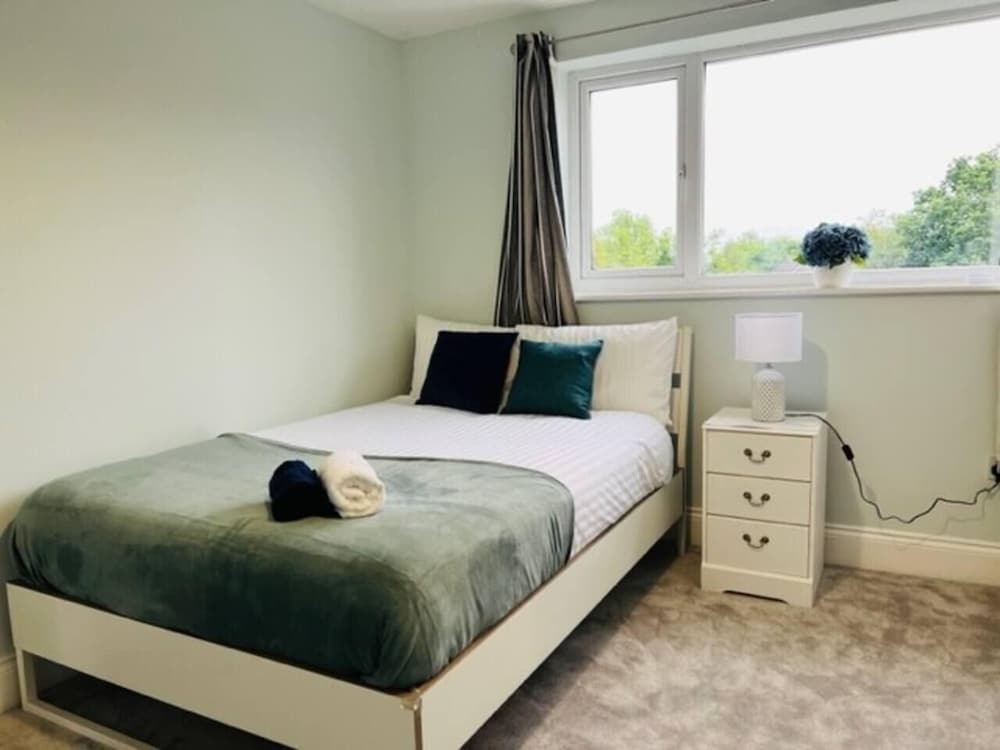 Overbury Lodge, Birmingham With Free Parking - Worcestershire