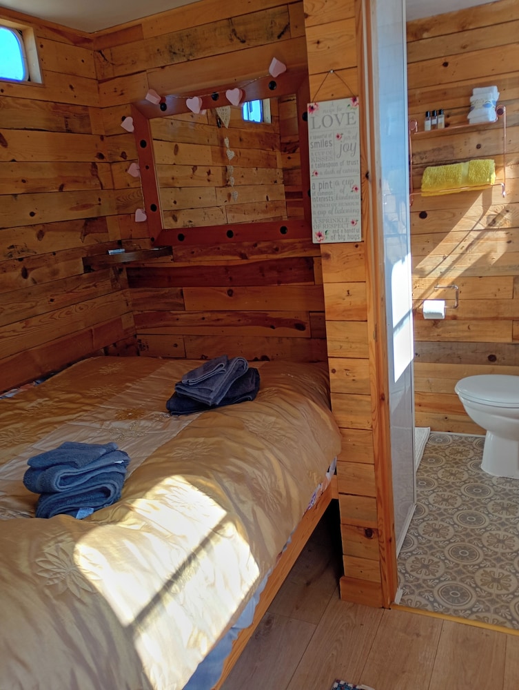 Beautiful Idilic Stay At The Box - Hayling Island