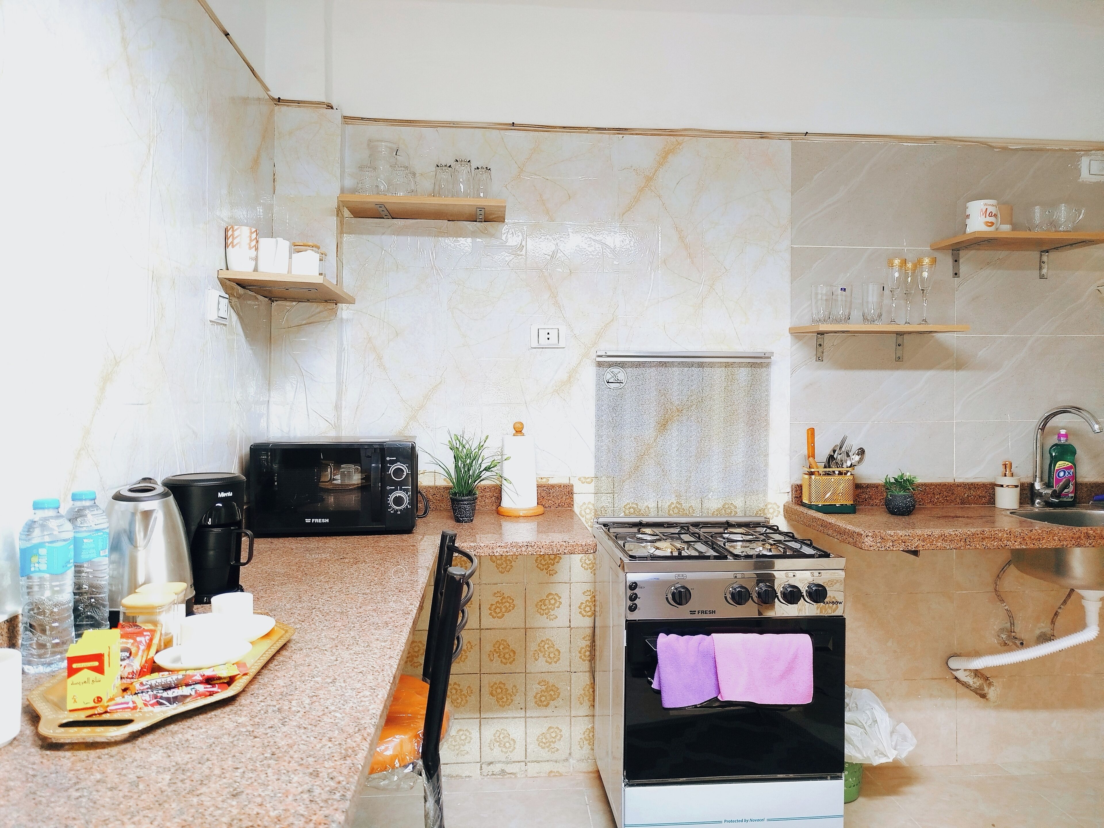 Apartamento Familiar, 3 quartos | Cozinha privada | Um frigorífico/congelador grande, um micro-ondas, um forno 