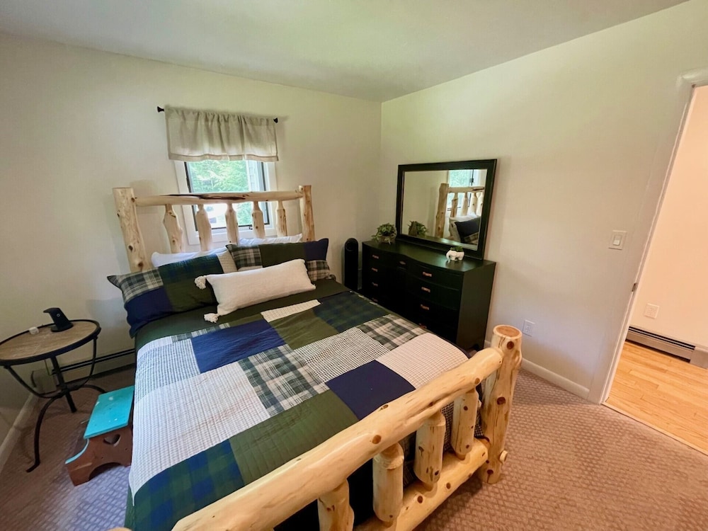 Waterville Estates! Private and peaceful yard, Sleeps 8, 3Br/2Ba, Fire ...