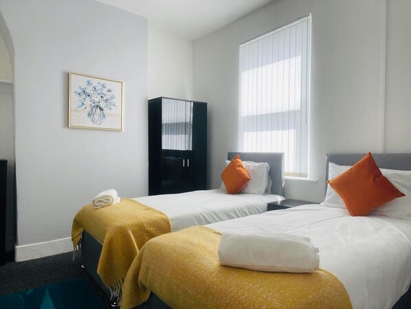 Casa | 4 quartos, ferro/tábua de engomar, Wi-fi grátis