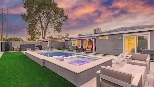 Sunsets On 11th By Avantstay Resort-style Pool + Hot Tub Game Room - Phoenix, AZ