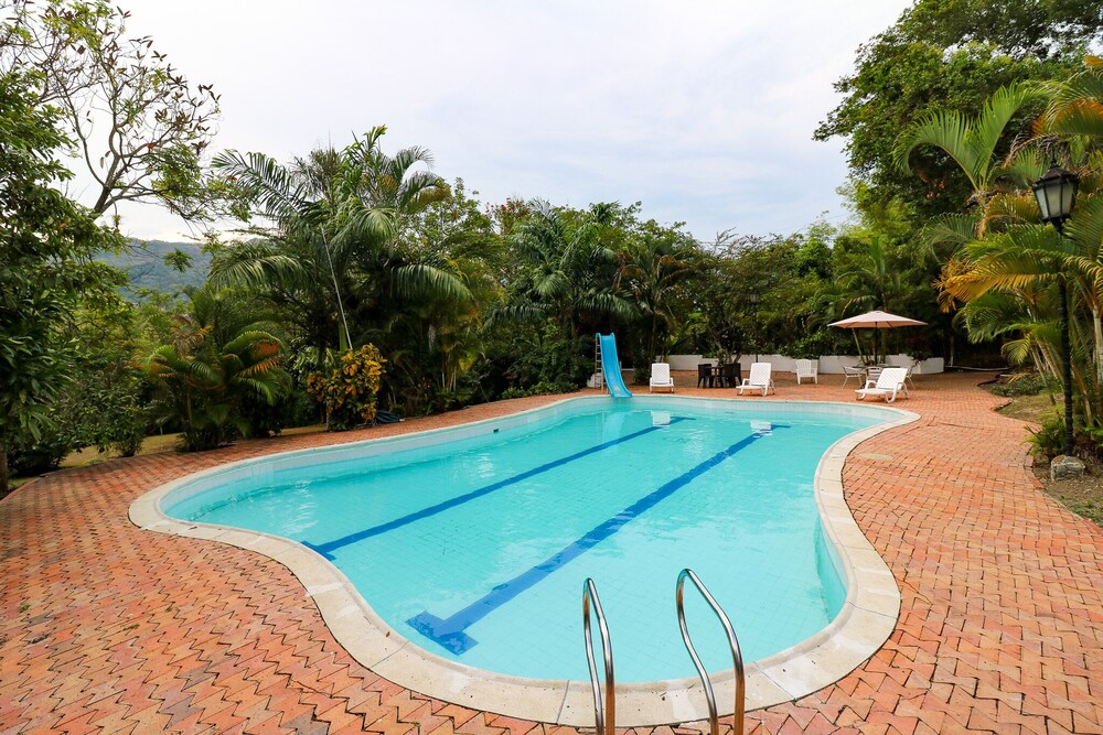 Hermosa Casa Campestre En Villeta - Villeta