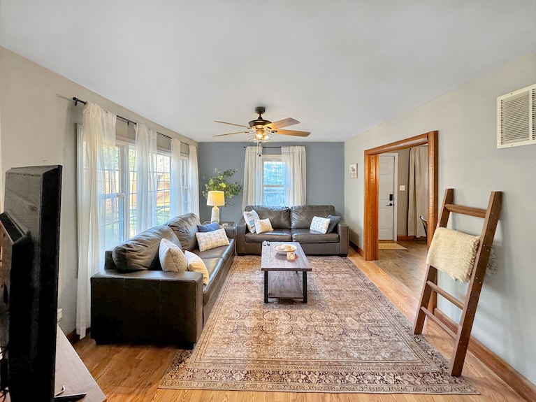 Brookside Cabin Brown County - Hot Tub & Fire Pit - Indiana (State)