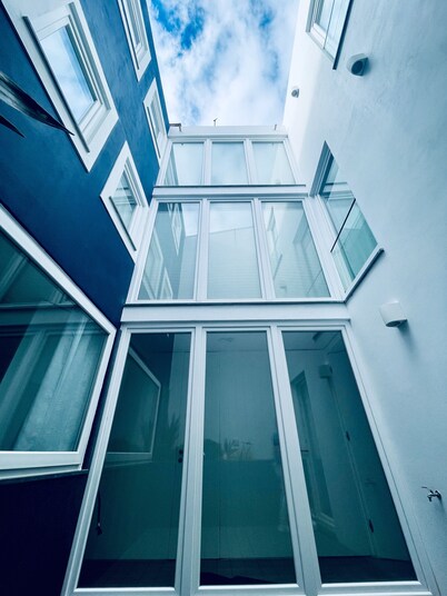 Partenope Hostel and Suites