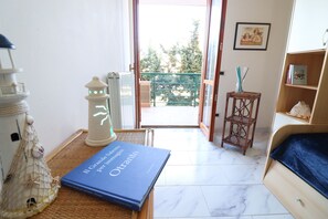 Apartamento, 2 quartos, para fumantes, sacada | 3 quartos