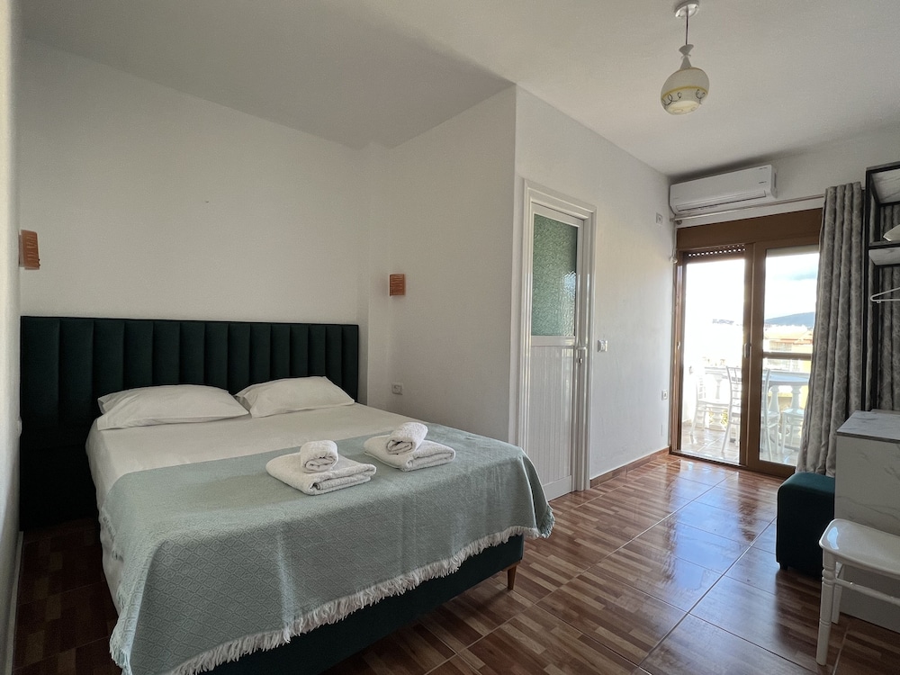 Everything You Need In Ksamil, Close To Everything. - Kassiopi