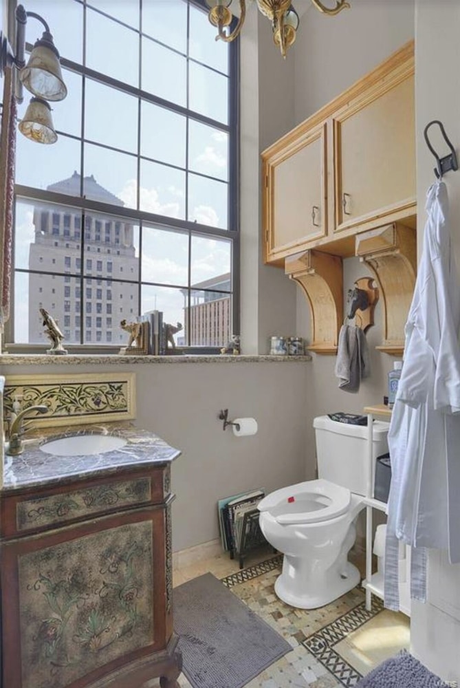 Modern Castle in Downtown St.Louis - St. Louis | Vrbo