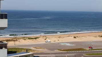 Apartamento | Vista para a praia ou o mar