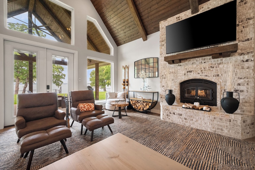 Stunning, New Lakefront Home With Private Boat Ramp - Corsicana, TX