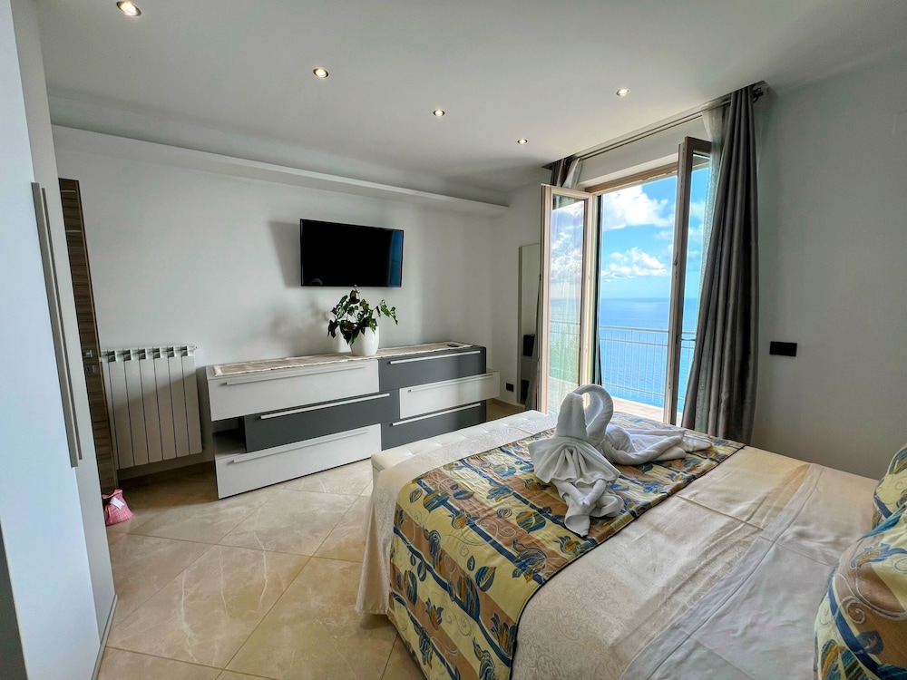 L’ulivo Blu House, 5km From Amalfi
Panoramic View On The Amalfi Coast - Amalfi