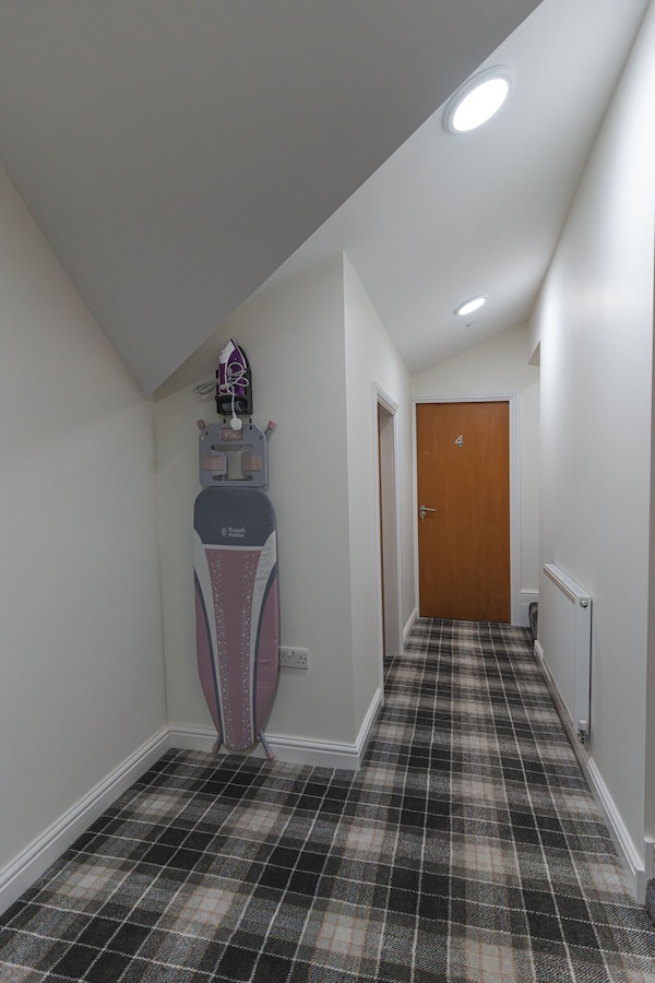 Eyrearms - Newark-on-Trent