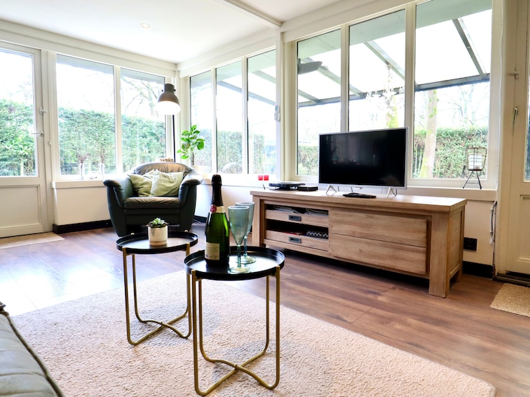 Beau Bungalow Avec Jardin Dans Une Régionboisée - Maastricht