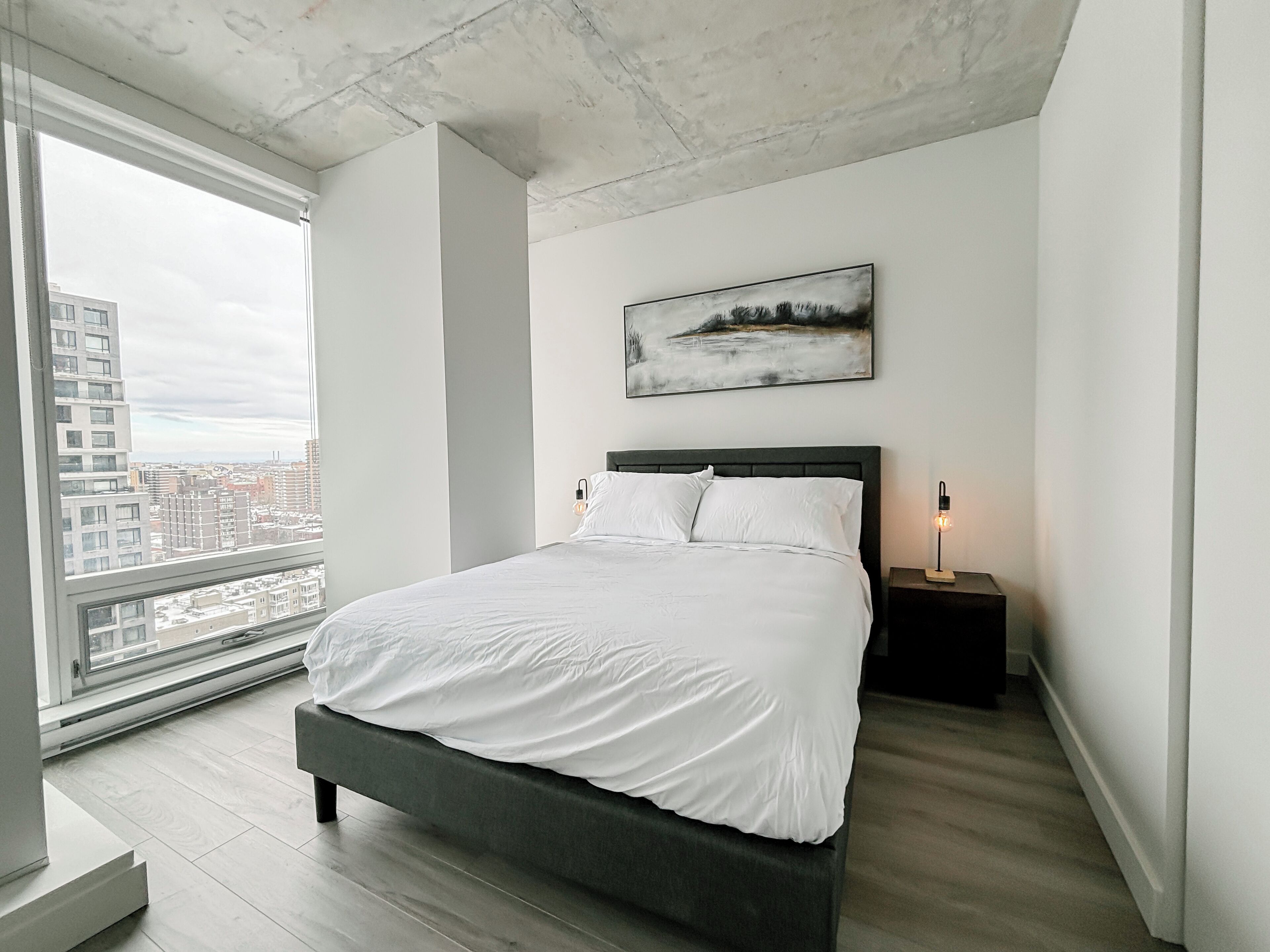 New Luxury Unit In Heart Of Mtl 805 | Metro Access - Montreal