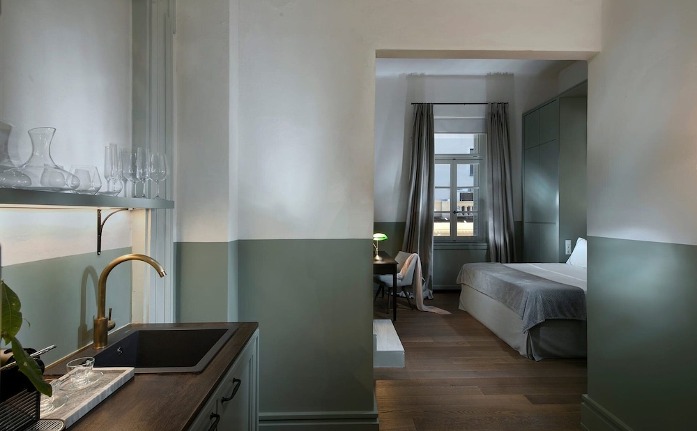 Grandiose Athens Apartment | 1 Bedroom Suite | Apartment Weisslogia | Athinaidos - Афины