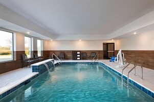 Piscina interna, piscina externa