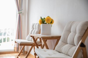 Apartamento de Luxo, varanda, vista para o mar | Refeições no quarto