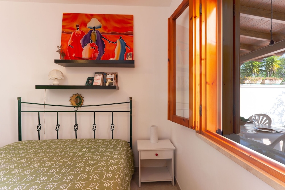 Villetta Roma With Fancy Garden, Melendugno, Italy - Torre dell'Orso | Vrbo