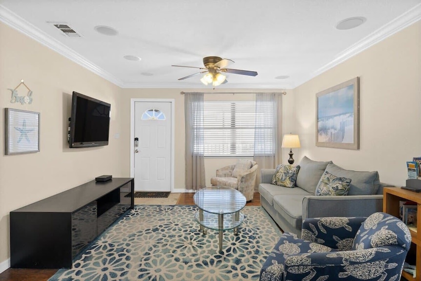 Gorgeous Near Beach Residence With Pool, Spa, And Bikes - Fort Myers Beach, FL